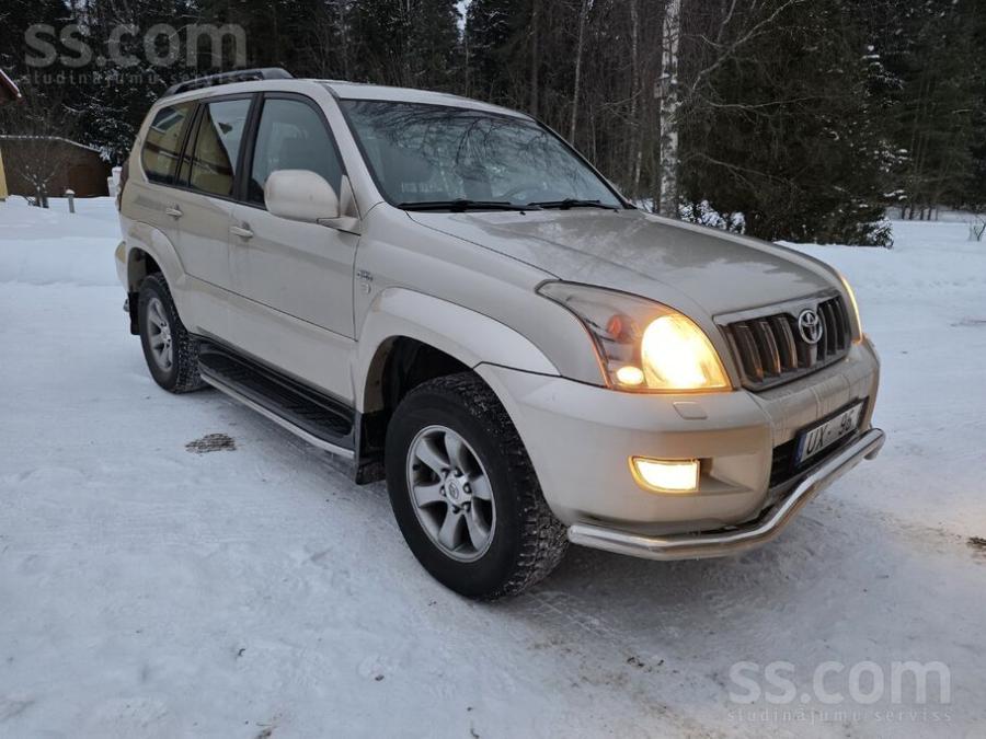 Yellow Toyota Land Cruiser 2008 in Madona, with an engine capacity of 3.00 L and mileage of 330 thousand km for 10500 €, photo 1 on AUTOMOTO.COM.LV