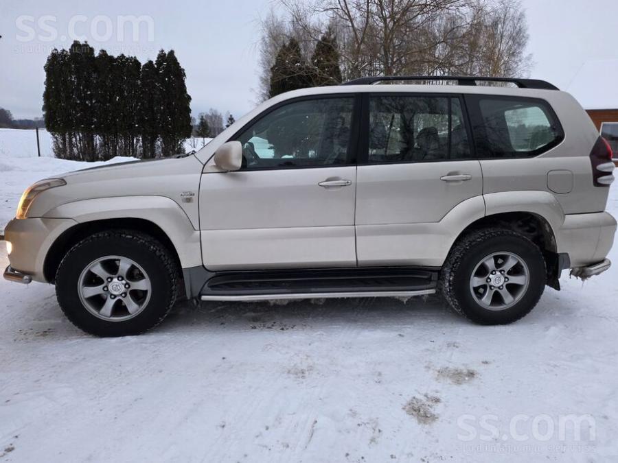 Yellow Toyota Land Cruiser 2008 in Madona, with an engine capacity of 3.00 L and mileage of 330 thousand km for 10500 €, photo 6 on AUTOMOTO.COM.LV