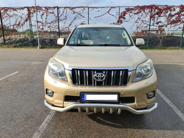 Dzeltens Toyota Land Cruiser 2011 Jelgava, ar dzinēja tilpumu 2.98 L un nobraukumu 220 tūkst. km par 21000 €, foto 7 vietnē AUTOMOTO.COM.LV