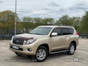 Dzeltens Toyota Land Cruiser 2013 Tartu, ar dzinēja tilpumu 3.00 L un nobraukumu 288 tūkst. km par 22590 €, foto 4 vietnē AUTOMOTO.COM.LV
