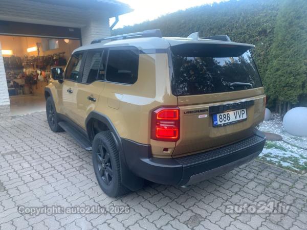 Yellow Toyota Land Cruiser 2024 in Tallinn, with an engine capacity of 2.80 L and mileage of 9 thousand km for 84000 €, photo 4 on AUTOMOTO.COM.LV