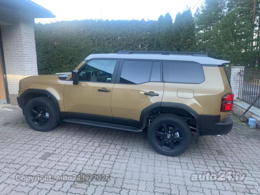 Dzeltens Toyota Land Cruiser 2024 Tallina, ar dzinēja tilpumu 2.80 L un nobraukumu 9 tūkst. km par 84000 €, foto 7 vietnē AUTOMOTO.COM.LV