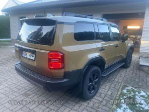 Dzeltens Toyota Land Cruiser 2024 Tallina, ar dzinēja tilpumu 2.80 L un nobraukumu 9 tūkst. km par 84000 €, foto 8 vietnē AUTOMOTO.COM.LV