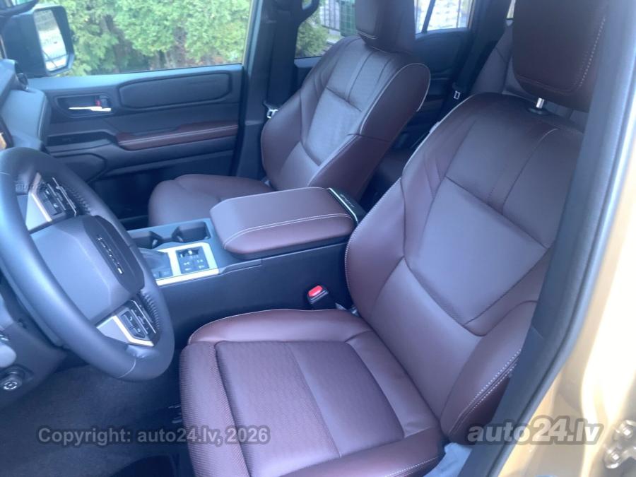 Dzeltens Toyota Land Cruiser 2024 Tallina, ar dzinēja tilpumu 2.80 L un nobraukumu 9 tūkst. km par 84000 €, foto 11 vietnē AUTOMOTO.COM.LV