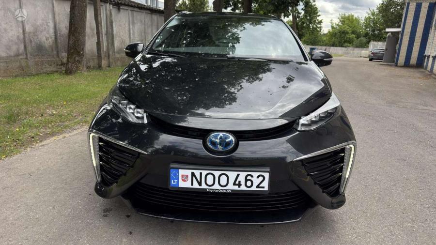 Черный Тойота Mirai 2020 в Каунас, объемом двигателя 0.00 л и пробегом 44 тыс. км за 7200 €, фото 3 на AUTOMOTO.COM.LV