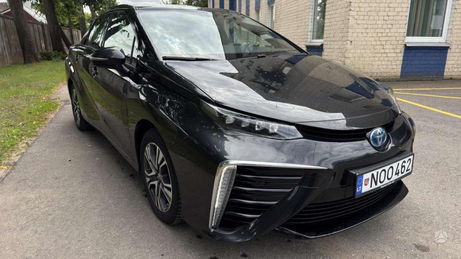 Черный Тойота Mirai 2020 в Каунас, объемом двигателя 0.00 л и пробегом 44 тыс. км за 7200 €, фото 4 на AUTOMOTO.COM.LV