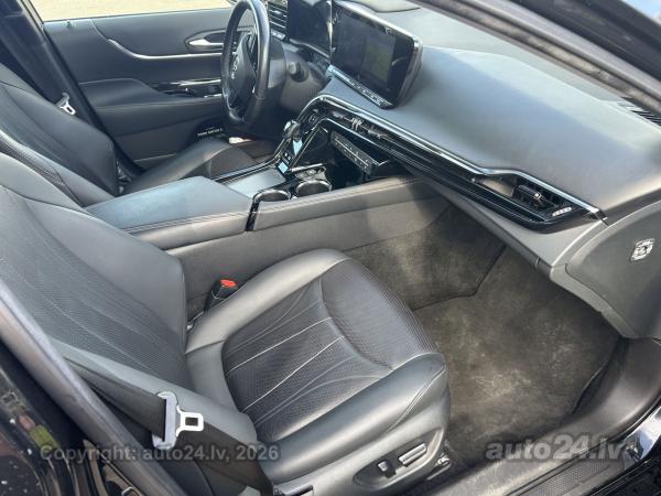 Toyota Mirai 2021 in Tallinn on AUTOMOTO.COM.LV Black Toyota Mirai 2021 in Tallinn, with an engine capacity of 0.00 L and mileage of 50 thousand km for 17950 €, photo 6 on AUTOMOTO.COM.LV