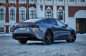 Pelēks Toyota Mirai 2021 Jelgava, ar dzinēja tilpumu 0.00 L un nobraukumu 94 tūkst. km par 25000 €, foto 8 vietnē AUTOMOTO.COM.LV