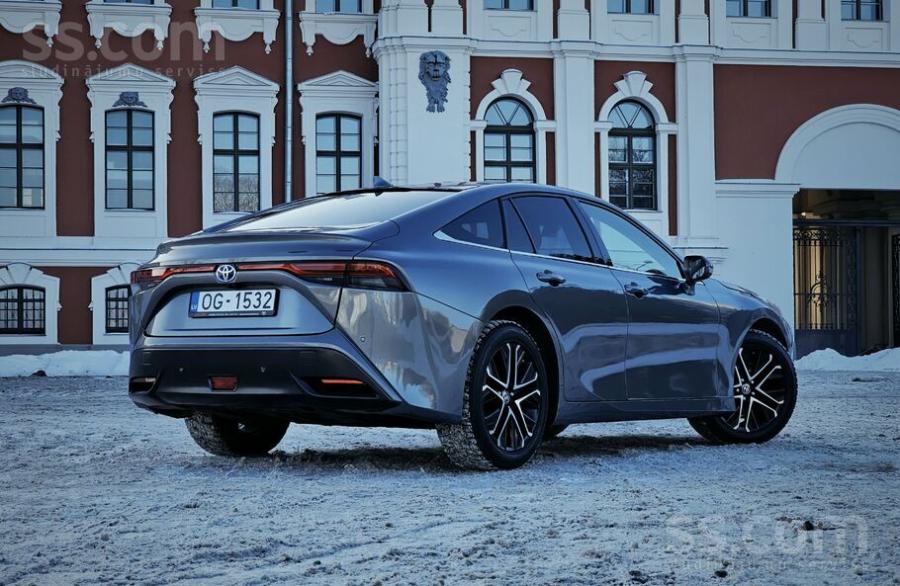 Pelēks Toyota Mirai 2021 Jelgava, ar dzinēja tilpumu 0.00 L un nobraukumu 94 tūkst. km par 25000 €, foto 8 vietnē AUTOMOTO.COM.LV