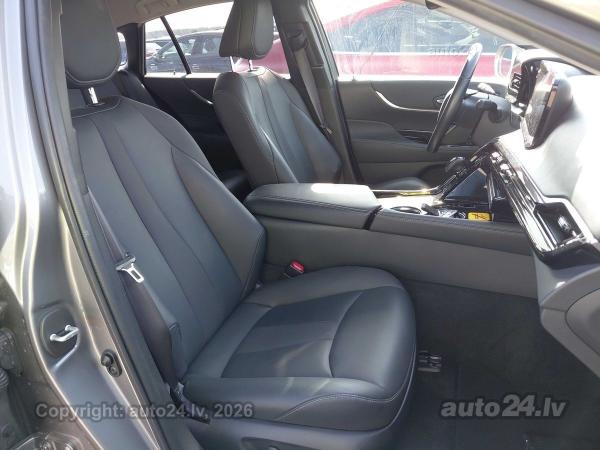Grey Toyota Mirai 2021 in Tallinn, with an engine capacity of 0.00 L and mileage of 44 thousand km for 14990 €, photo 4 on AUTOMOTO.COM.LV