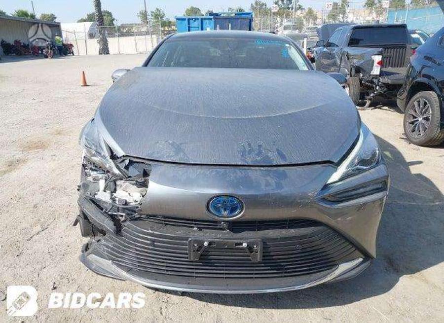 Pelēks Toyota Mirai 2021 Klaipėda, ar dzinēja tilpumu 0.00 L un nobraukumu 26 tūkst. km par 7490 €, foto 1 vietnē AUTOMOTO.COM.LV