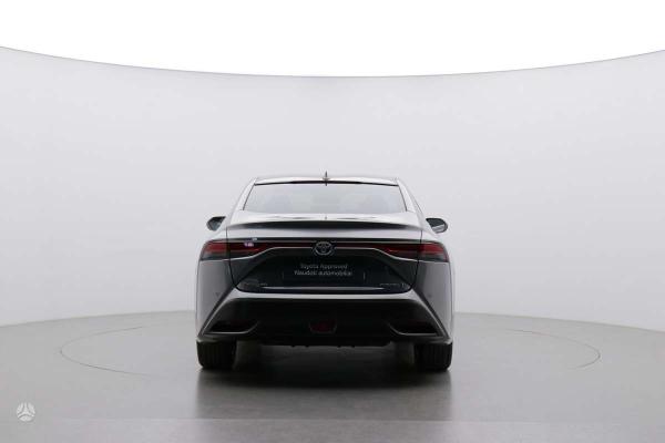 Серый Тойота Mirai 2021 в Вильнюс, объемом двигателя 0.00 л и пробегом 75 тыс. км за 19990 €, фото 4 на AUTOMOTO.COM.LV