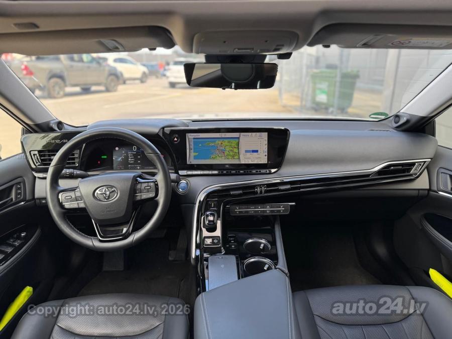 Белый Тойота Mirai 2022 в Таллин, объемом двигателя 0.00 л и пробегом 12 тыс. км за 16995 €, фото 11 на AUTOMOTO.COM.LV