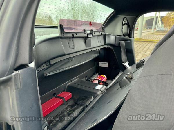 Melns Toyota MR2 2000 Tallina, ar dzinēja tilpumu 1.80 L un nobraukumu 262 tūkst. km par 6900 €, foto 11 vietnē AUTOMOTO.COM.LV