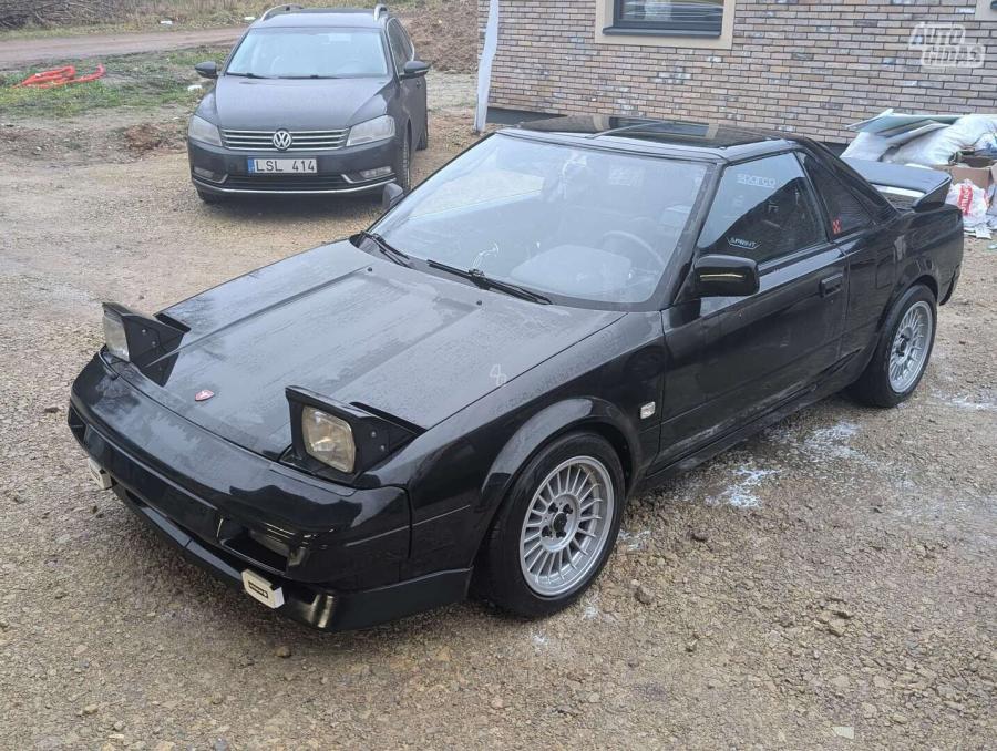 Melns Toyota MR2 1988 Viļņa, ar dzinēja tilpumu 1.60 L un nobraukumu 231 tūkst. km par 19000 €, foto 12 vietnē AUTOMOTO.COM.LV