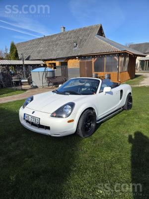 Balts Toyota MR2 2000 Talsi, ar dzinēja tilpumu 1.80 L un nobraukumu 281 tūkst. km par 4500 €, foto  vietnē AUTOMOTO.COM.LV
