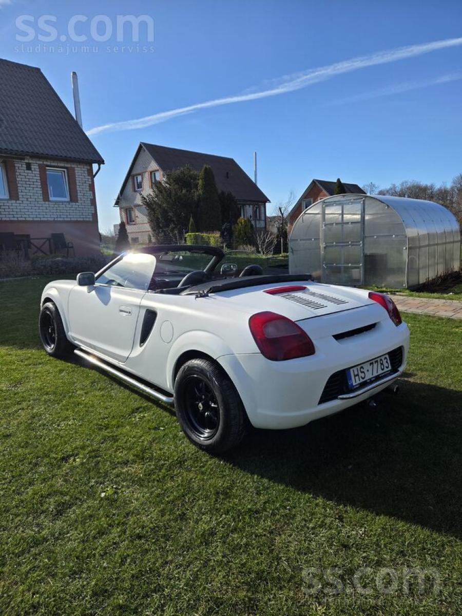 Balts Toyota MR2 2000 Talsi, ar dzinēja tilpumu 1.80 L un nobraukumu 281 tūkst. km par 4500 €, foto 3 vietnē AUTOMOTO.COM.LV