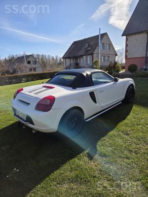 Balts Toyota MR2 2000 Talsi, ar dzinēja tilpumu 1.80 L un nobraukumu 281 tūkst. km par 4500 €, foto 8 vietnē AUTOMOTO.COM.LV