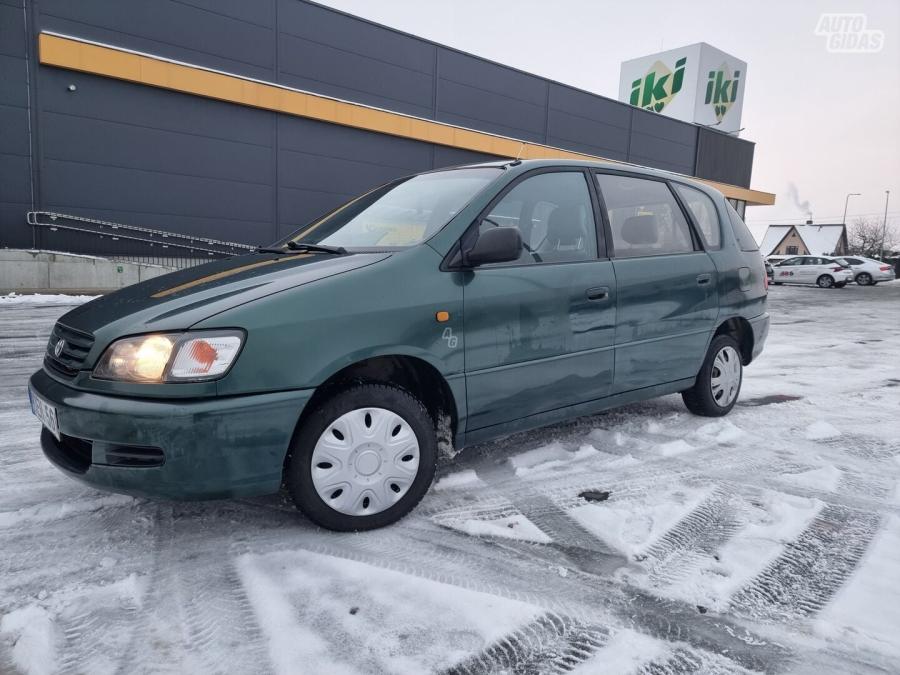 Toyota Picnic 1999 in Kaunas, with an engine capacity of 2.20 L and mileage of 333 thousand km for 1950 €, photo 3 on AUTOMOTO.COM.LV