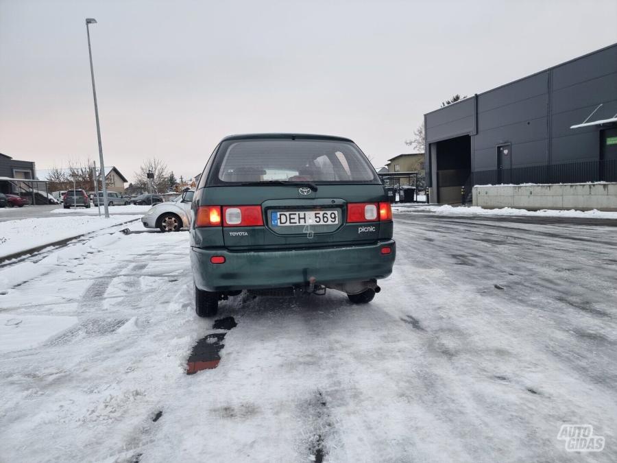 Toyota Picnic 1999 in Kaunas, with an engine capacity of 2.20 L and mileage of 333 thousand km for 1950 €, photo 6 on AUTOMOTO.COM.LV