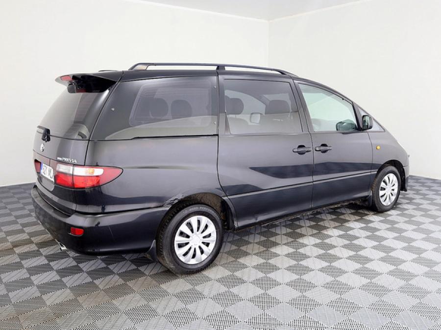 Black Toyota Previa 2003 in Tallinn, with an engine capacity of 2.40 L and mileage of 283 thousand km for 1099 €, photo 4 on AUTOMOTO.COM.LV