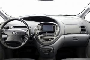Black Toyota Previa 2003 in Tallinn, with an engine capacity of 2.40 L and mileage of 283 thousand km for 1099 €, photo 14 on AUTOMOTO.COM.LV