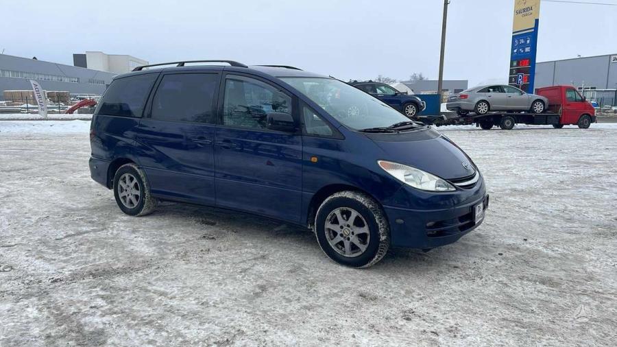 Zils Toyota Previa 2002 Marijampole, ar dzinēja tilpumu 2.36 L un nobraukumu 300 tūkst. km par 2250 €, foto 2 vietnē AUTOMOTO.COM.LV