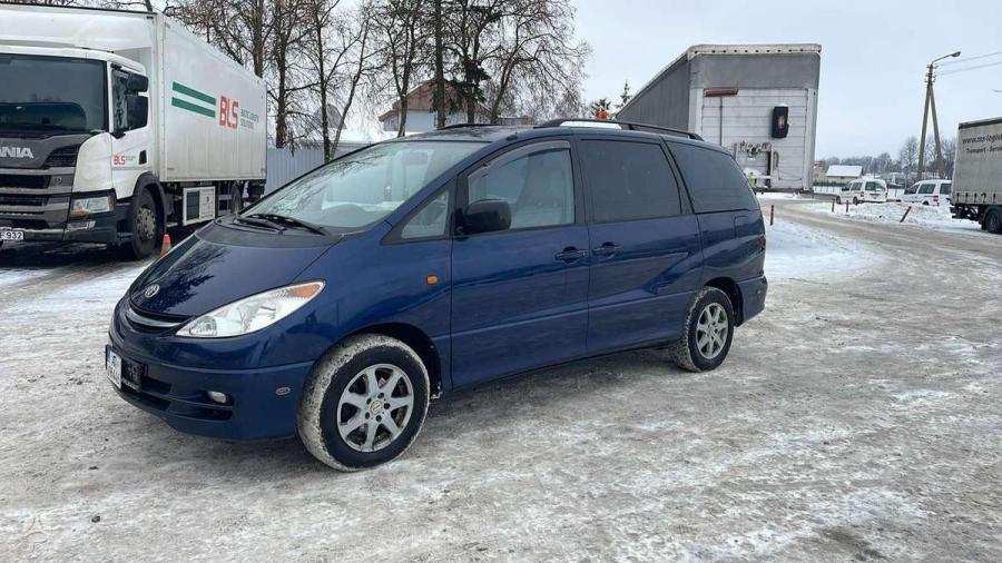Zils Toyota Previa 2002 Marijampole, ar dzinēja tilpumu 2.36 L un nobraukumu 300 tūkst. km par 2250 €, foto 3 vietnē AUTOMOTO.COM.LV
