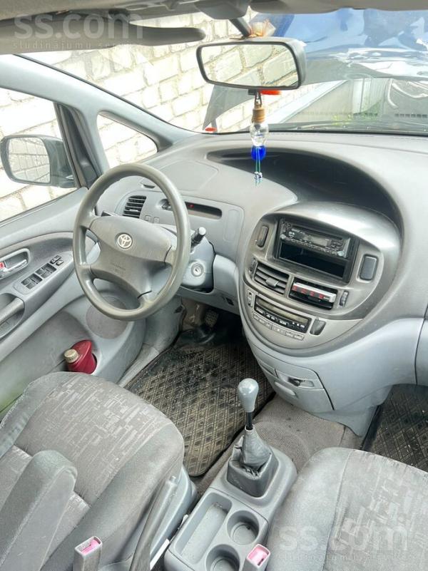 Zils Toyota Previa 2002 Rīga, ar dzinēja tilpumu 2.00 L un nobraukumu 400 tūkst. km par 750 €, foto 6 vietnē AUTOMOTO.COM.LV