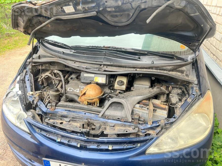 Zils Toyota Previa 2002 Rīga, ar dzinēja tilpumu 2.00 L un nobraukumu 400 tūkst. km par 750 €, foto 9 vietnē AUTOMOTO.COM.LV