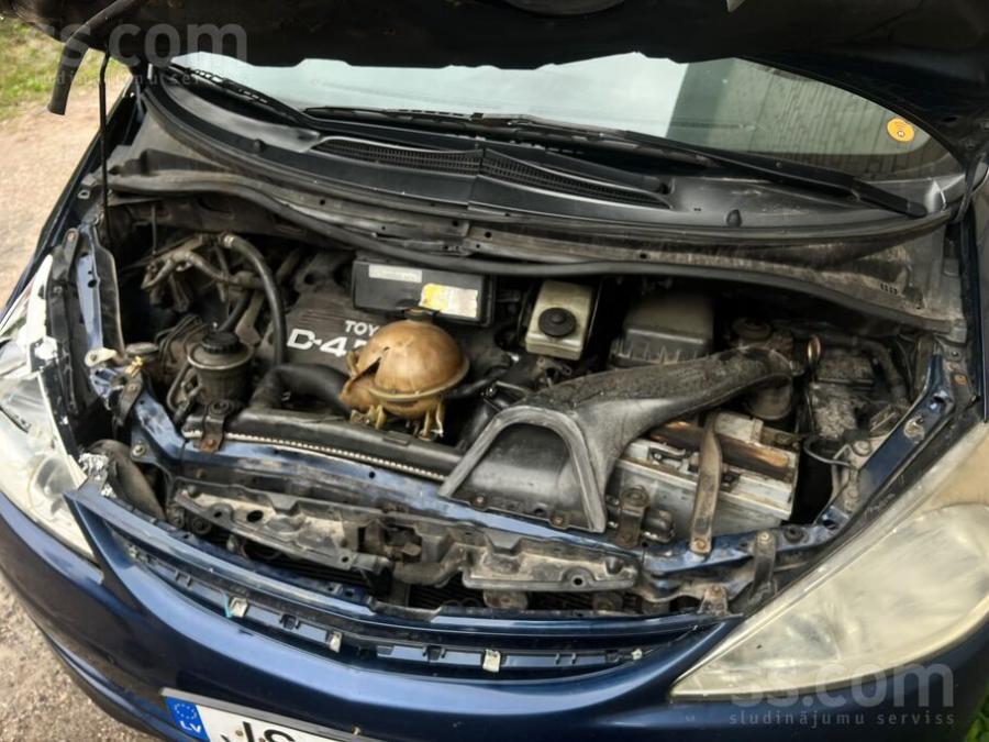 Zils Toyota Previa 2002 Rīga, ar dzinēja tilpumu 2.00 L un nobraukumu 400 tūkst. km par 750 €, foto 11 vietnē AUTOMOTO.COM.LV