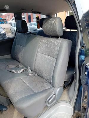 Blue Toyota Previa 2002 in Klaipeda, with an engine capacity of 2.40 L and mileage of 337 thousand km for 3350 €, photo 13 on AUTOMOTO.COM.LV