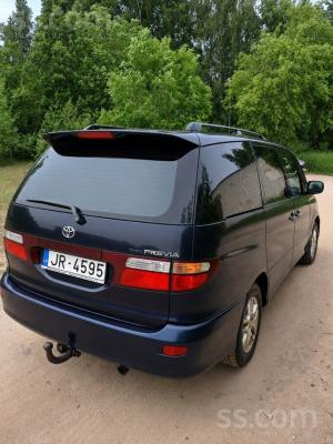 Blue Toyota Previa 2003 in Tukums, with an engine capacity of 2.00 L and mileage of 273 thousand km for 1700 €, photo 5 on AUTOMOTO.COM.LV