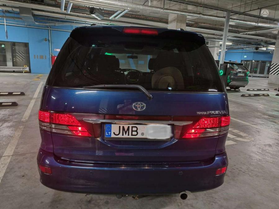 Zils Toyota Previa 2005 Viļņa, ar dzinēja tilpumu 2.36 L un nobraukumu 317 tūkst. km par 2999 €, foto 5 vietnē AUTOMOTO.COM.LV