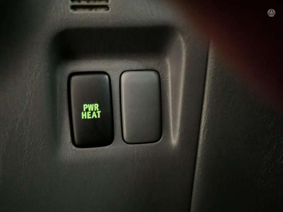 Zils Toyota Previa 2005 Viļņa, ar dzinēja tilpumu 2.36 L un nobraukumu 317 tūkst. km par 2999 €, foto 8 vietnē AUTOMOTO.COM.LV