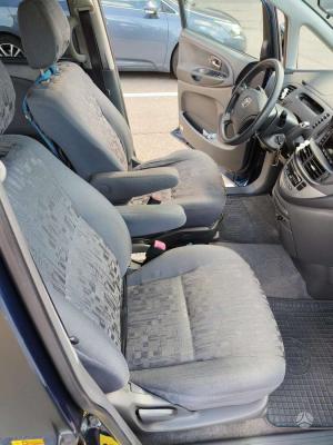 Zils Toyota Previa 2005 Viļņa, ar dzinēja tilpumu 2.36 L un nobraukumu 317 tūkst. km par 2999 €, foto 16 vietnē AUTOMOTO.COM.LV