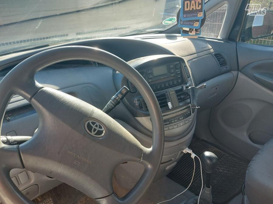 Toyota Previa 2001 Šauļi, ar dzinēja tilpumu 2.00 L un nobraukumu 360 tūkst. km par 650 €, foto 5 vietnē AUTOMOTO.COM.LV