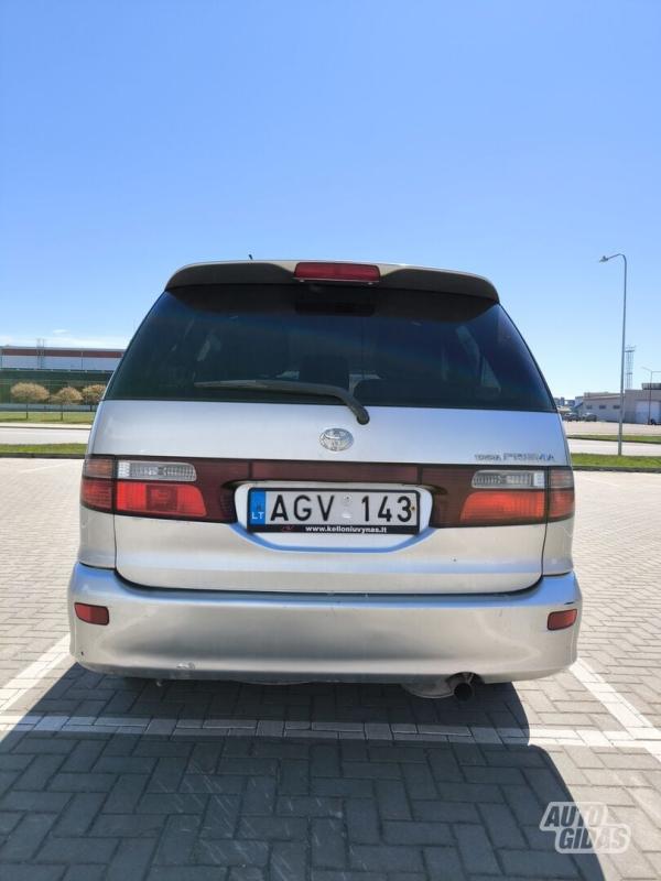 Grey Toyota Previa 2000 in Panevezys, with an engine capacity of 2.40 L and mileage of 400 thousand km for 2500 €, photo 6 on AUTOMOTO.COM.LV