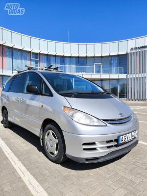 Grey Toyota Previa 2000 in Panevezys, with an engine capacity of 2.40 L and mileage of 400 thousand km for 2500 €, photo 10 on AUTOMOTO.COM.LV
