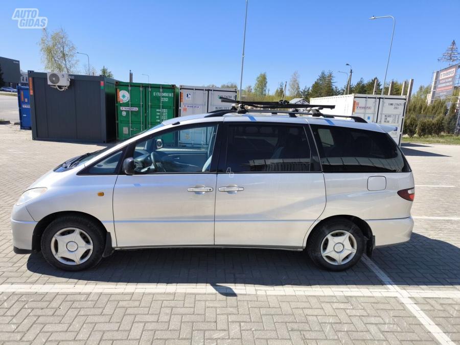 Grey Toyota Previa 2000 in Panevezys, with an engine capacity of 2.40 L and mileage of 400 thousand km for 2500 €, photo 14 on AUTOMOTO.COM.LV