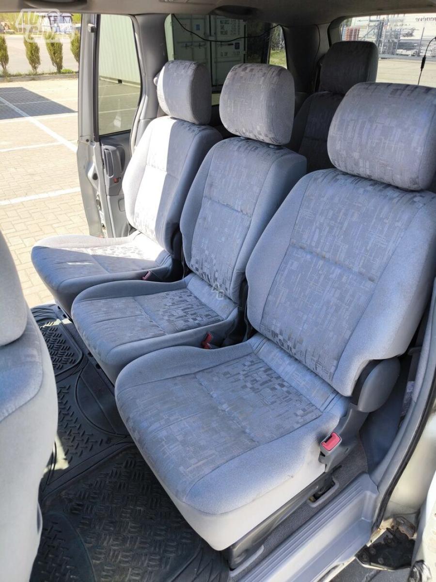 Grey Toyota Previa 2000 in Panevezys, with an engine capacity of 2.40 L and mileage of 400 thousand km for 2500 €, photo 28 on AUTOMOTO.COM.LV
