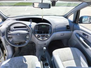 Grey Toyota Previa 2000 in Panevezys, with an engine capacity of 2.40 L and mileage of 400 thousand km for 2500 €, photo 31 on AUTOMOTO.COM.LV
