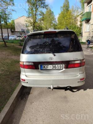 Grey Toyota Previa 2001 in Daugavpils, with an engine capacity of 2.00 L and mileage of 380 thousand km for 1000 €, photo 10 on AUTOMOTO.COM.LV