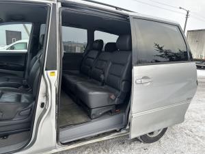 Grey Toyota Previa 2001 in Marijampole, with an engine capacity of 2.00 L and mileage of 278 thousand km for 2650 €, photo 25 on AUTOMOTO.COM.LV