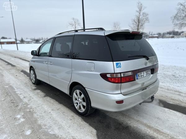 Pelēks Toyota Previa 2001 Ukmergė, ar dzinēja tilpumu 2.00 L un nobraukumu 270 tūkst. km par 950 €, foto 3 vietnē AUTOMOTO.COM.LV