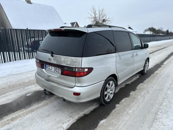 Pelēks Toyota Previa 2001 Ukmergė, ar dzinēja tilpumu 2.00 L un nobraukumu 270 tūkst. km par 950 €, foto 5 vietnē AUTOMOTO.COM.LV