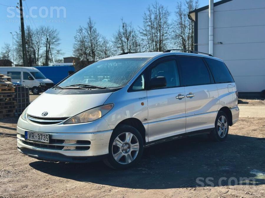 Grey Toyota Previa 2002 in Ogre, with an engine capacity of 2.00 L and mileage of 412 thousand km for 1100 €, photo 1 on AUTOMOTO.COM.LV