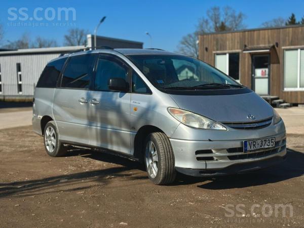 Grey Toyota Previa 2002 in Ogre, with an engine capacity of 2.00 L and mileage of 412 thousand km for 1100 €, photo 2 on AUTOMOTO.COM.LV