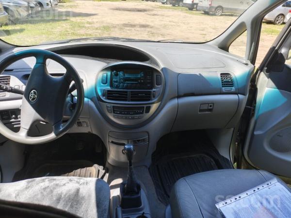 Pelēks Toyota Previa 2003 Rīga, ar dzinēja tilpumu 2.00 L un nobraukumu 388 tūkst. km par 1357 €, foto 5 vietnē AUTOMOTO.COM.LV