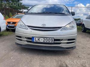 Grey Toyota Previa 2003 in Riga, with an engine capacity of 2.00 L and mileage of 0 thousand km for 920 €, photo 3 on AUTOMOTO.COM.LV